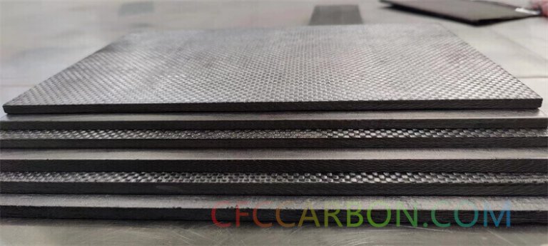 Difference between 2D and 2.5D carbon fiber composite material